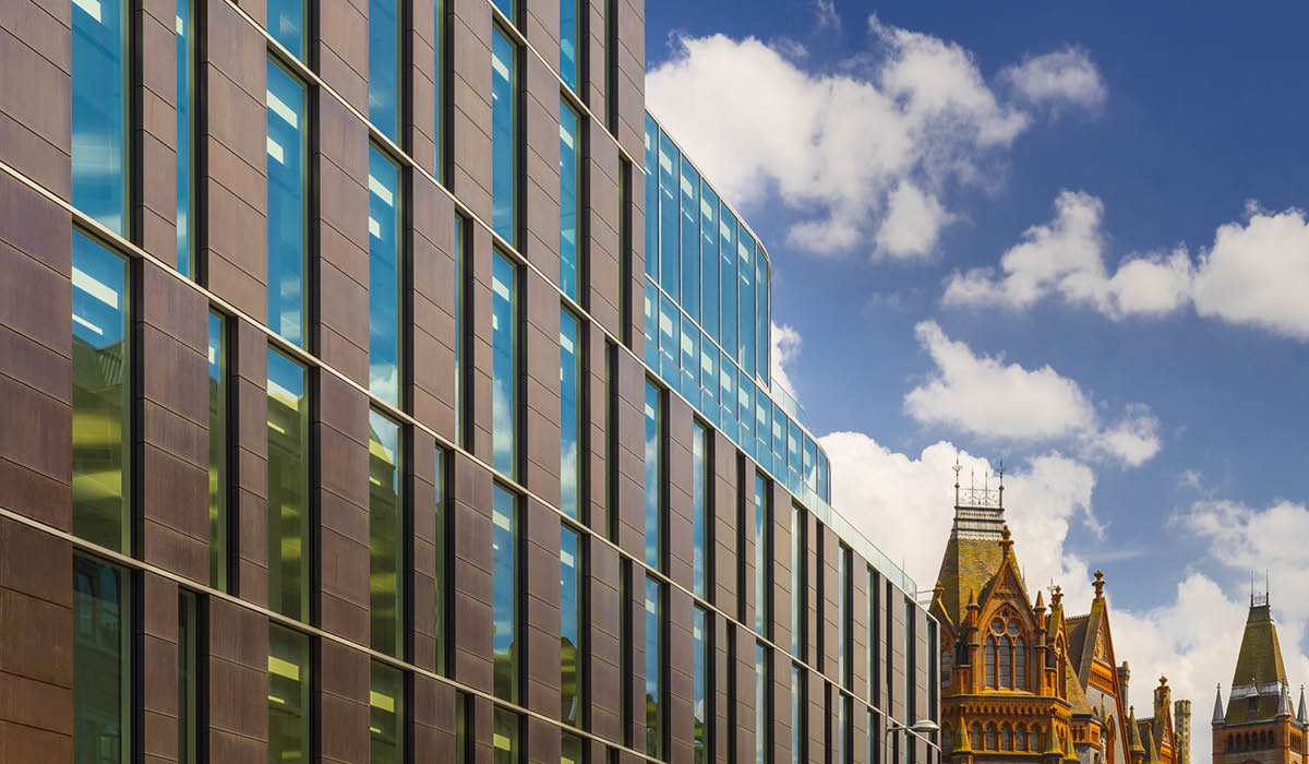 r+ Reading - Building